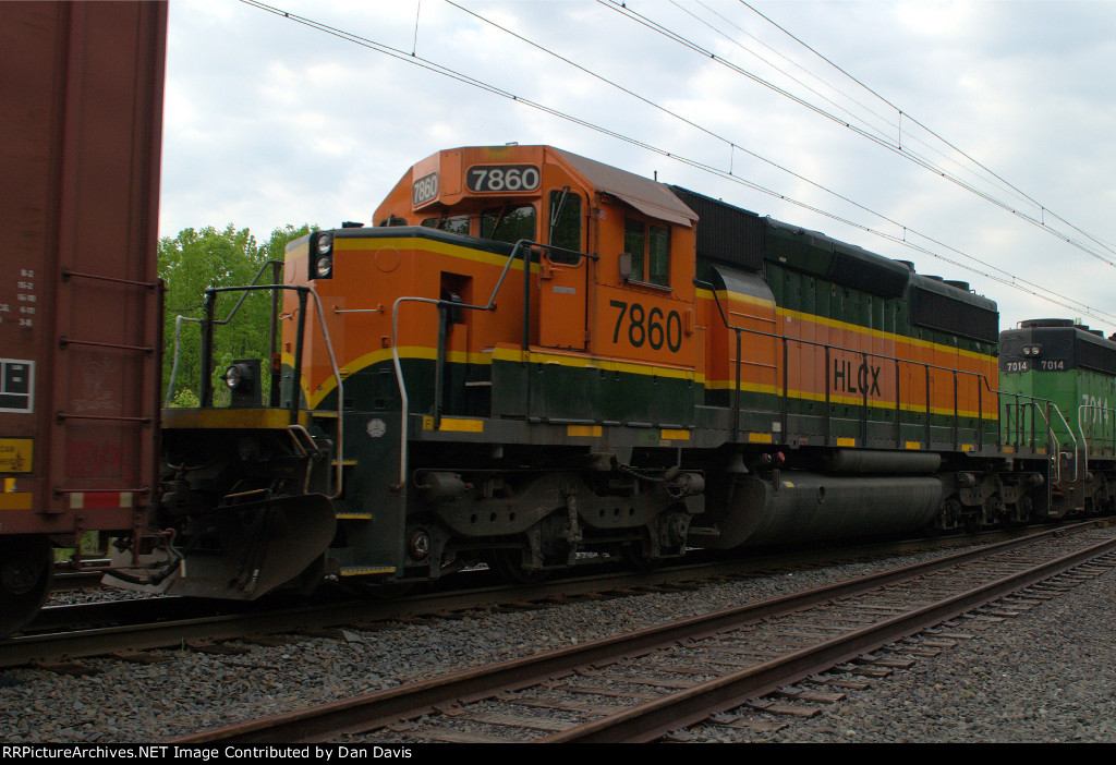 HLCX SD40-2 7860 trails on Q417-14